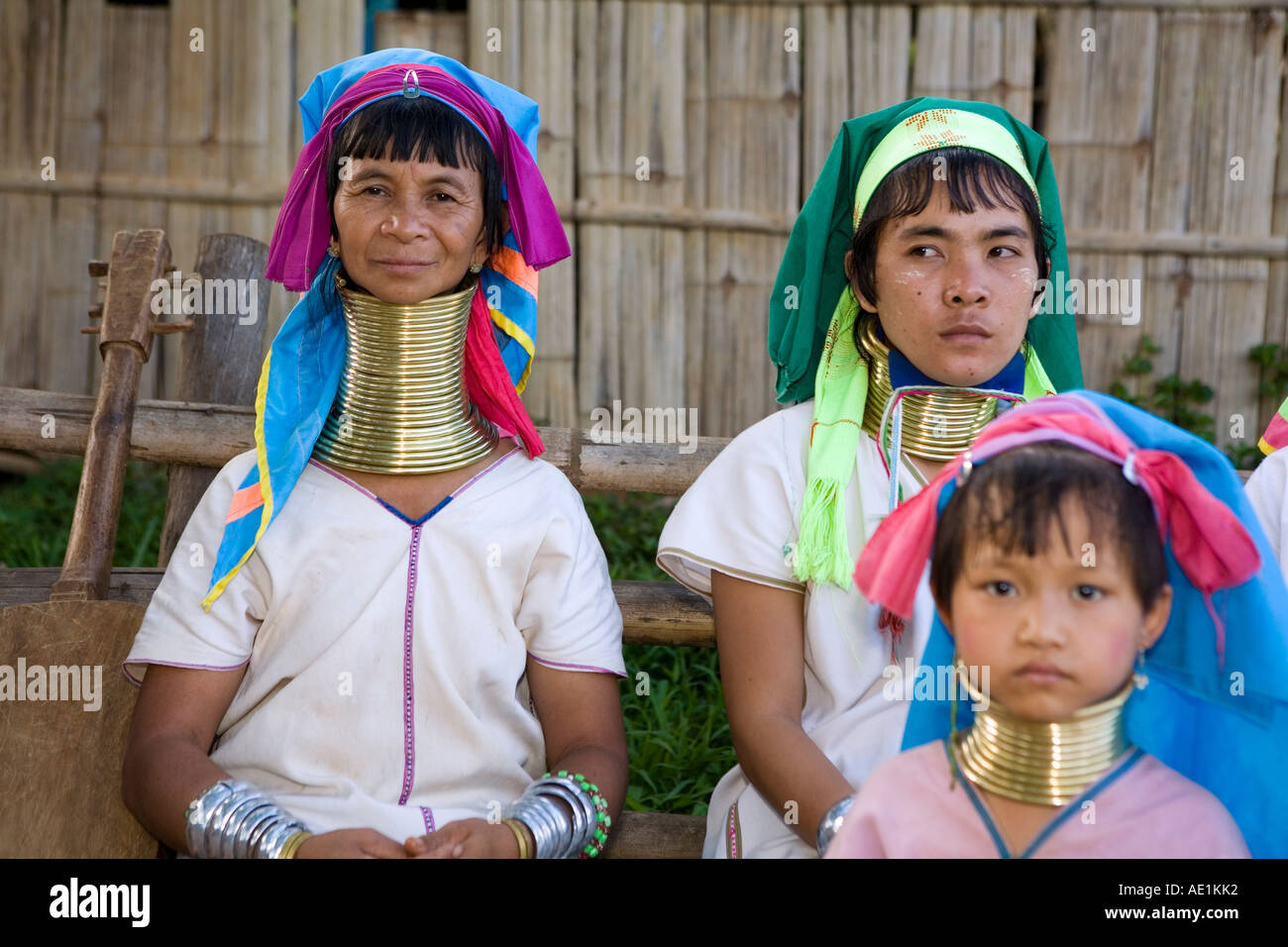 Long neck people hi-res stock photography and images - Alamy