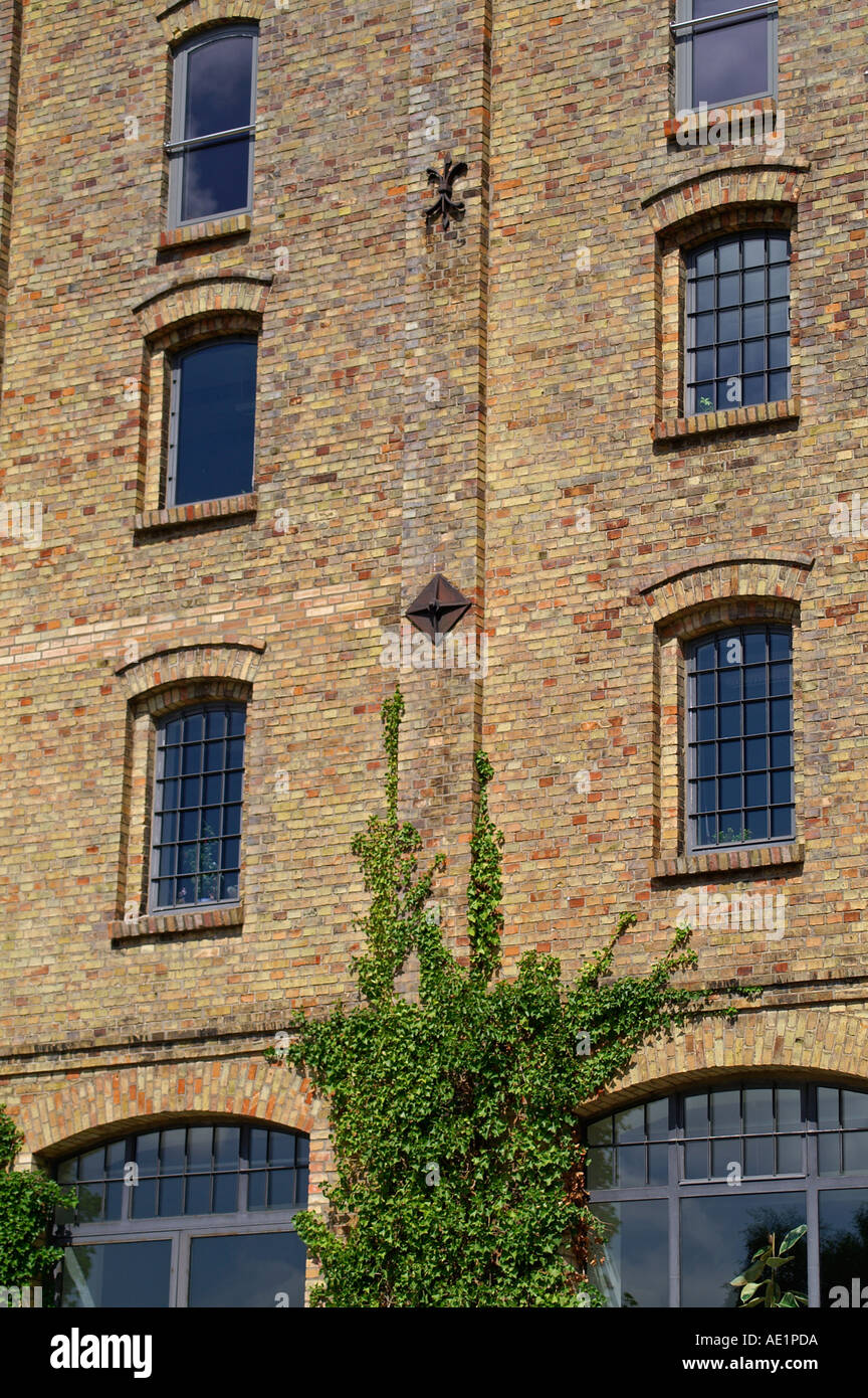 old metal windows Stock Photo - Alamy