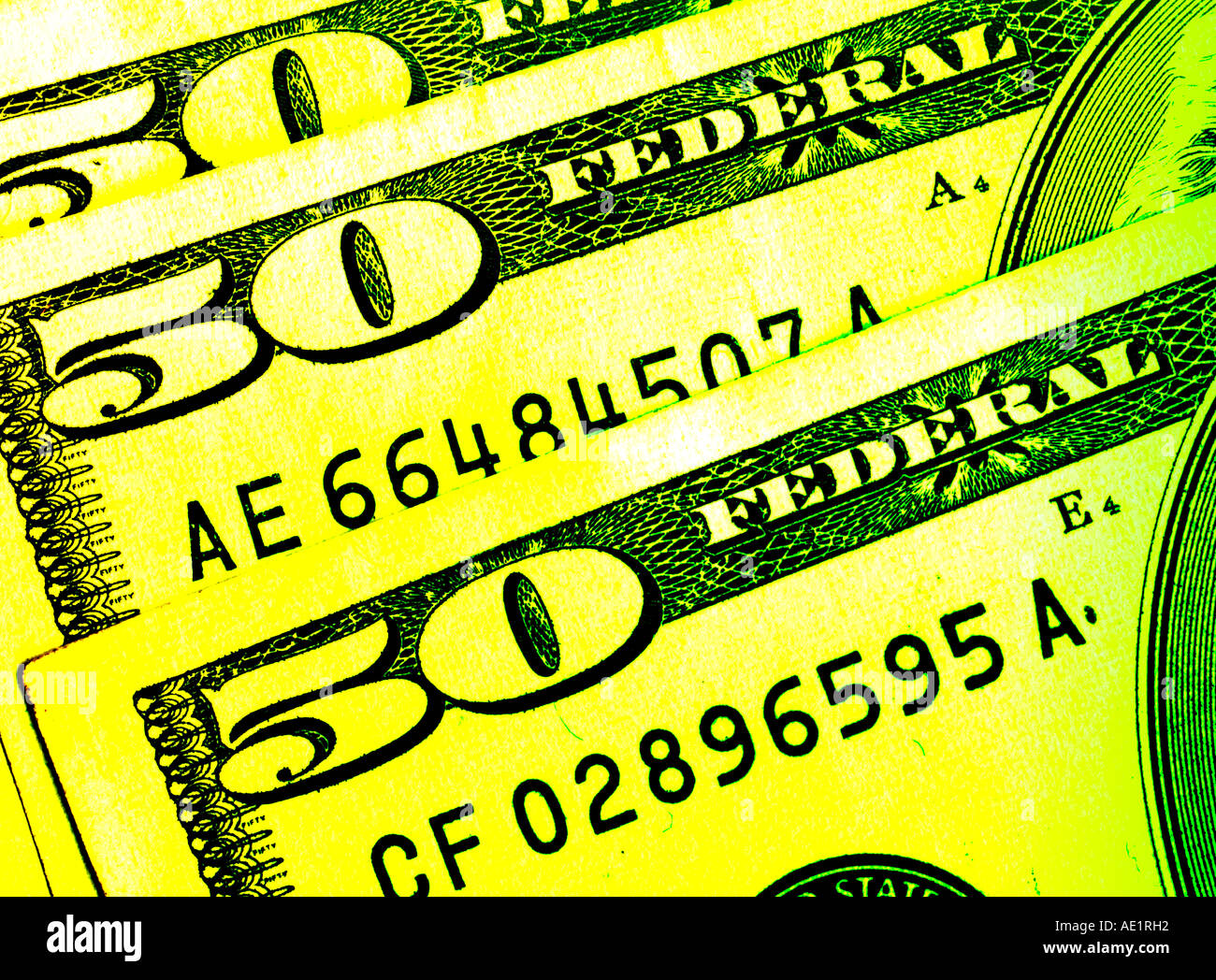 Three green dollar bills hi-res stock photography and images - Alamy