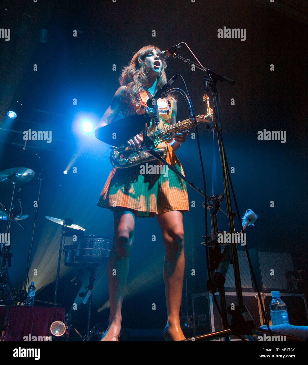 The Zutons and Abi Harding in concert UK 2006 Leas Cliff Hall ...