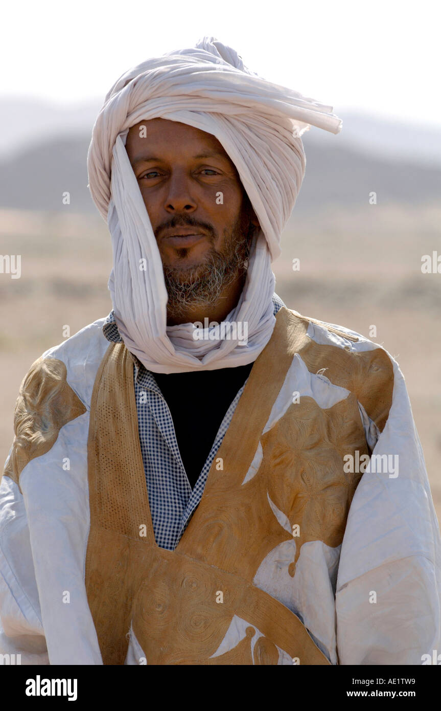 Mauritanian traditional dress hi-res stock photography and images - Alamy