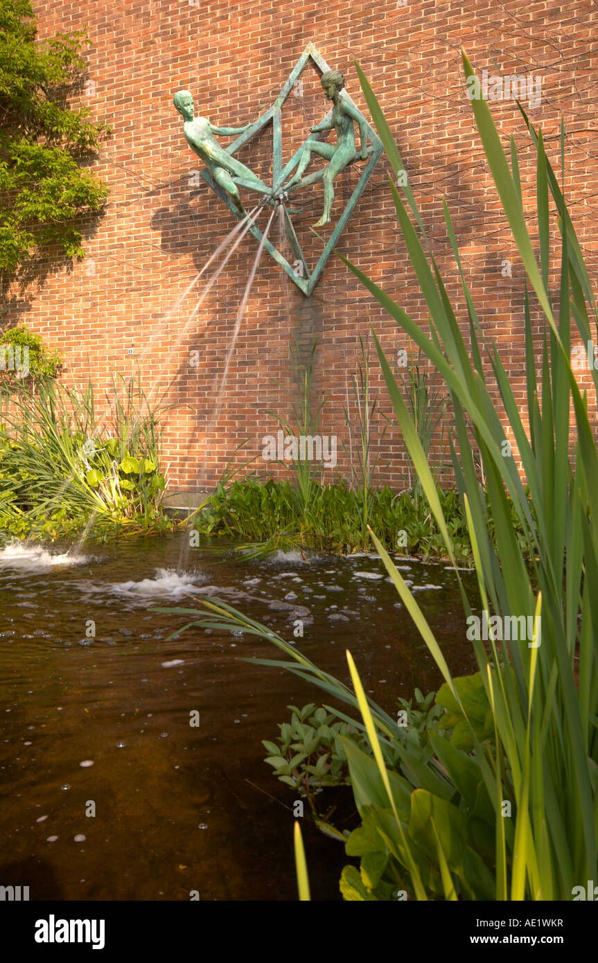 Vivian ap Rhys Pryce sculpture Streatham Campus Exeter university Devon ...