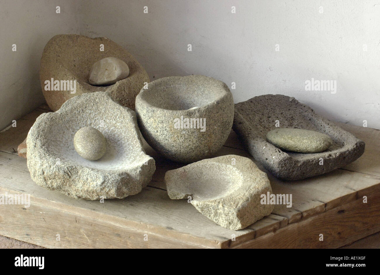 Metate y mano hi-res stock photography and images - Alamy