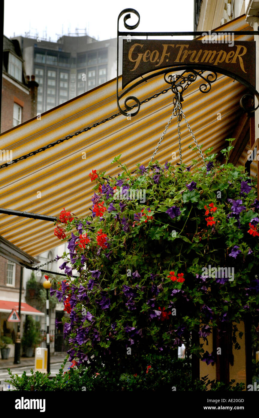 Geo F Trumpers barbershop, Mayfair, London, UK Stock Photo - Alamy