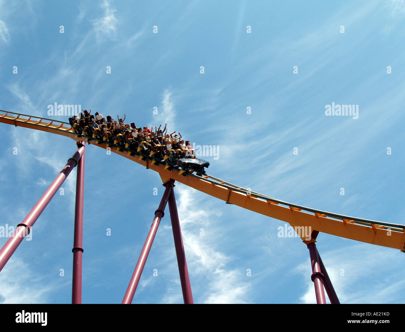 Rollercoaster speed force hi-res stock photography and images - Alamy