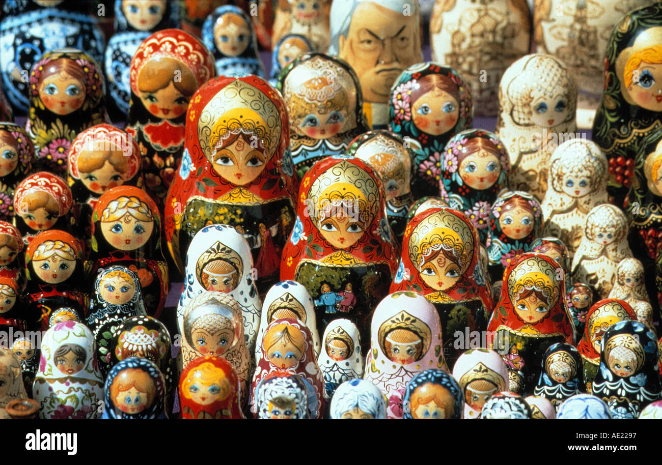 matrjoschka puppets russia Stock Photo - Alamy