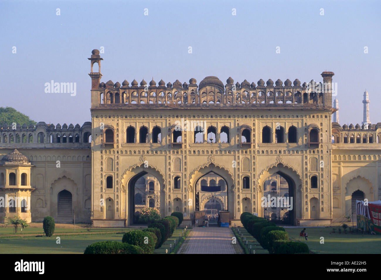 The bara imambara hi-res stock photography and images - Alamy