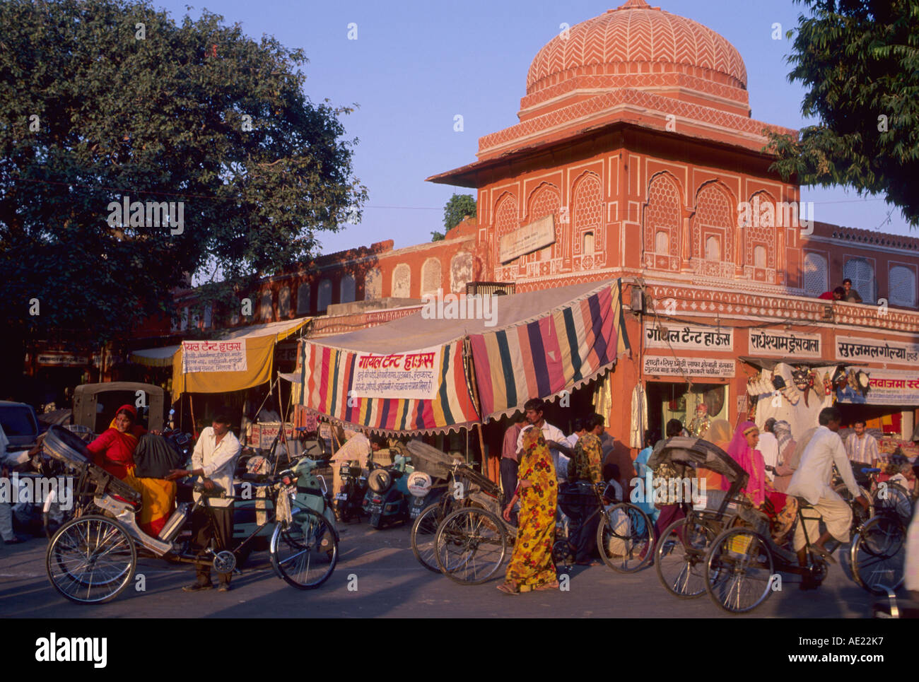 Tripolia bazar, jaipur hi-res stock photography and images - Alamy