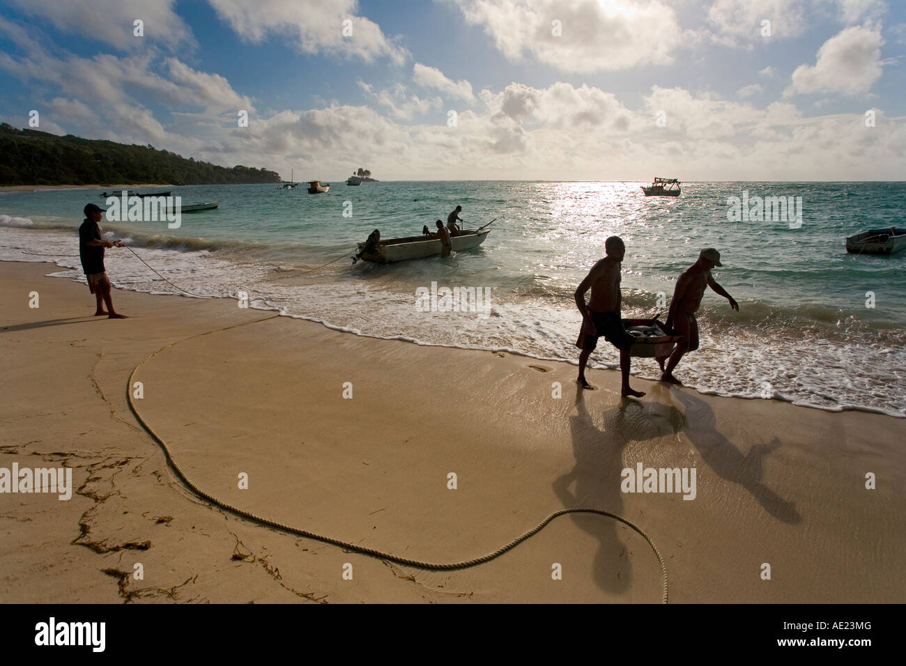 Fisherman fishing fish seychelles hi-res stock photography and images ...