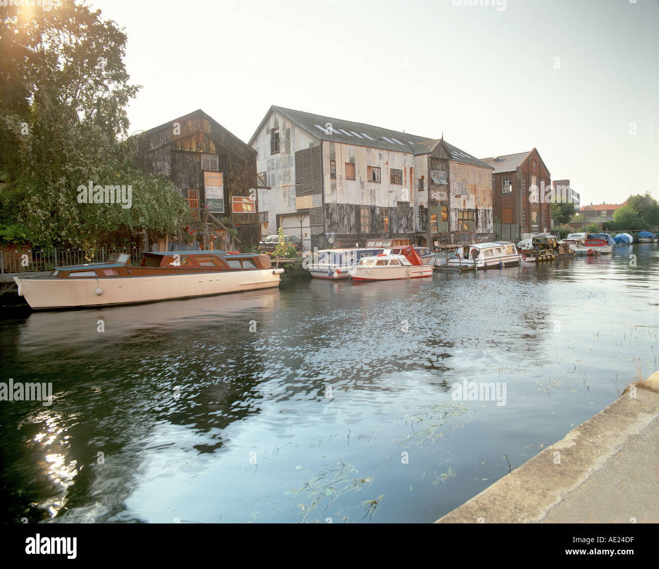Norwich pubs hi-res stock photography and images - Alamy