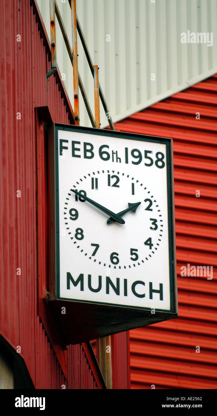 Munich air disaster clock hi-res stock photography and images - Alamy