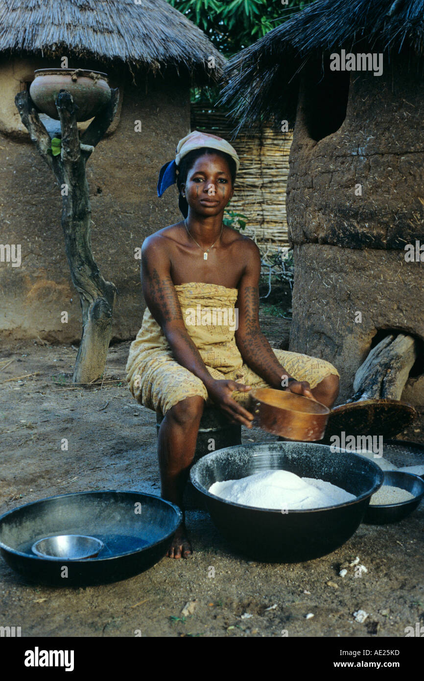 Gwari woman hi-res stock photography and images - Alamy