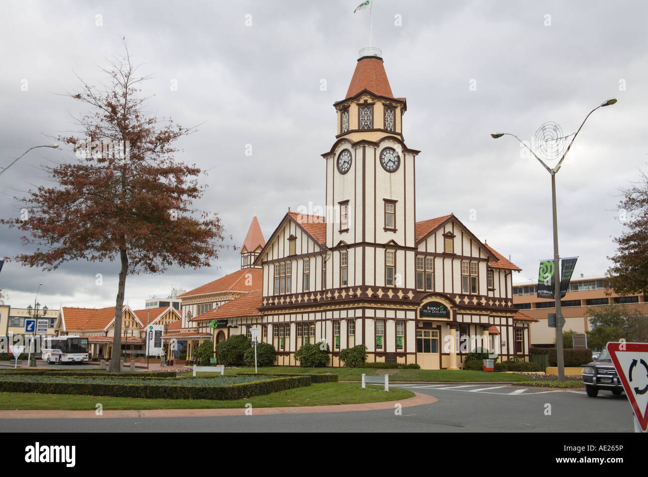 ROTORUA NORTH ISLAND NEW ZEALAND May Rotorua's Travel and Information ...