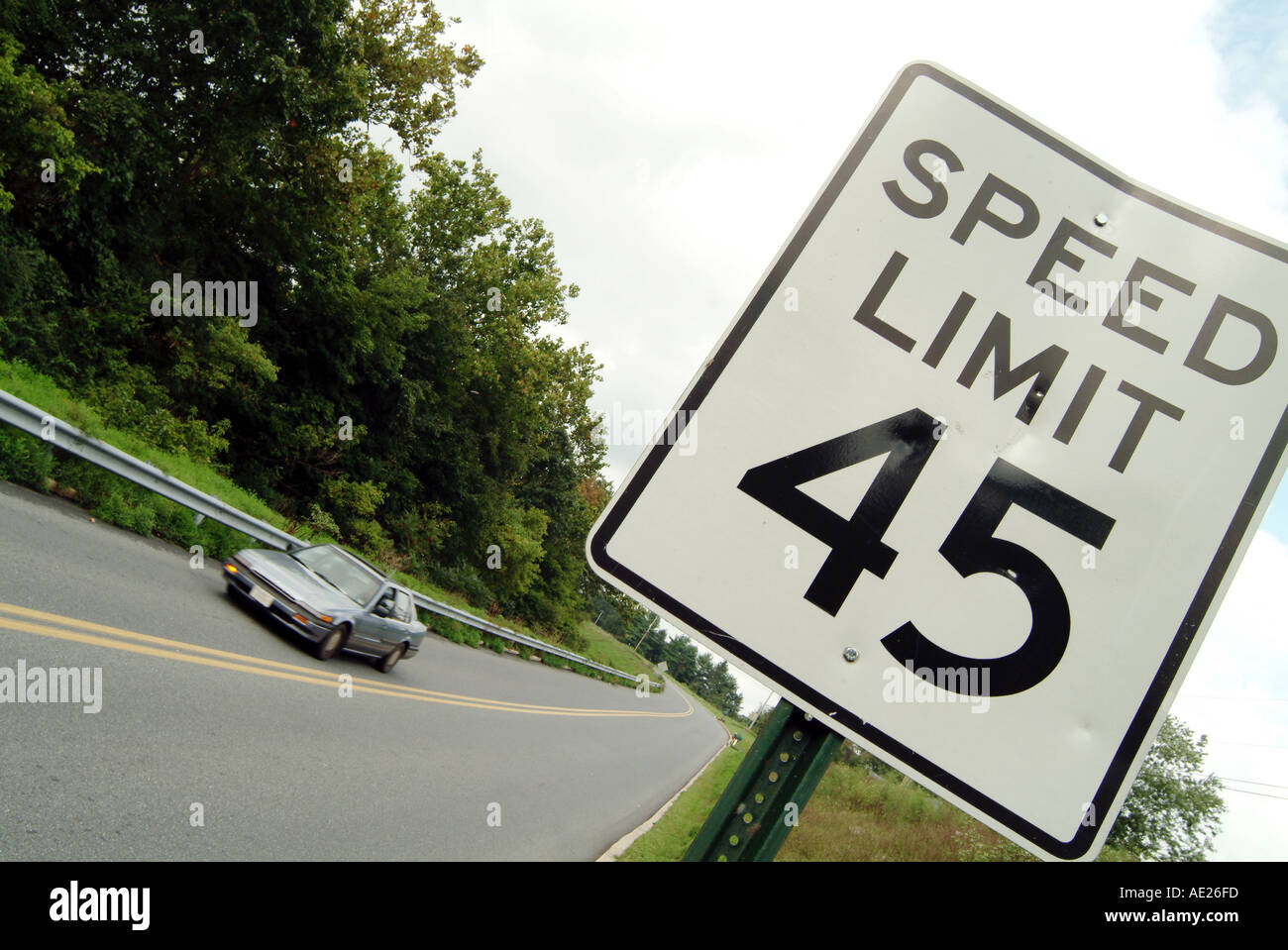 Right Curve 45 Mph Signs