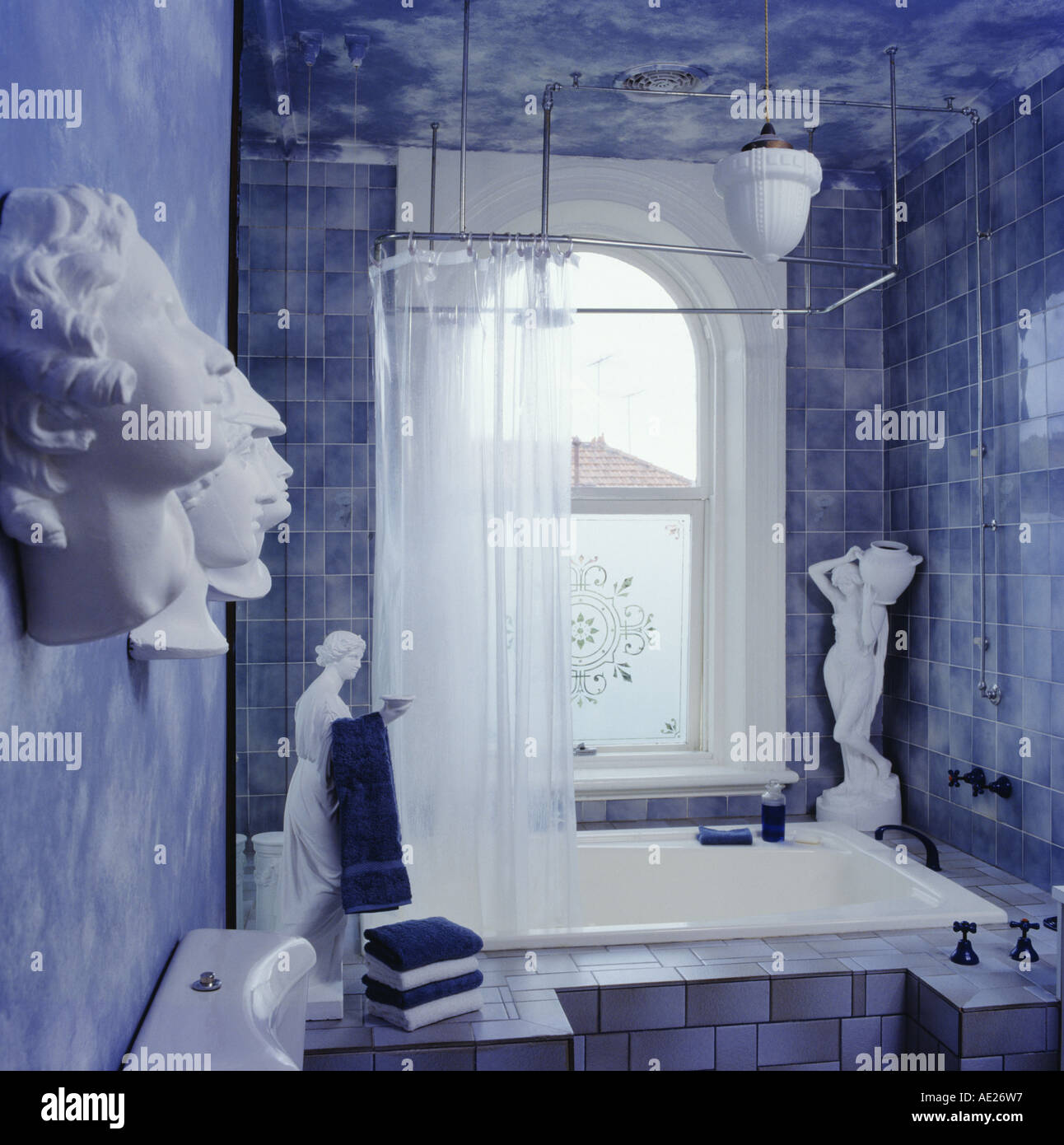 1980s bathroom hi-res stock photography and images - Alamy