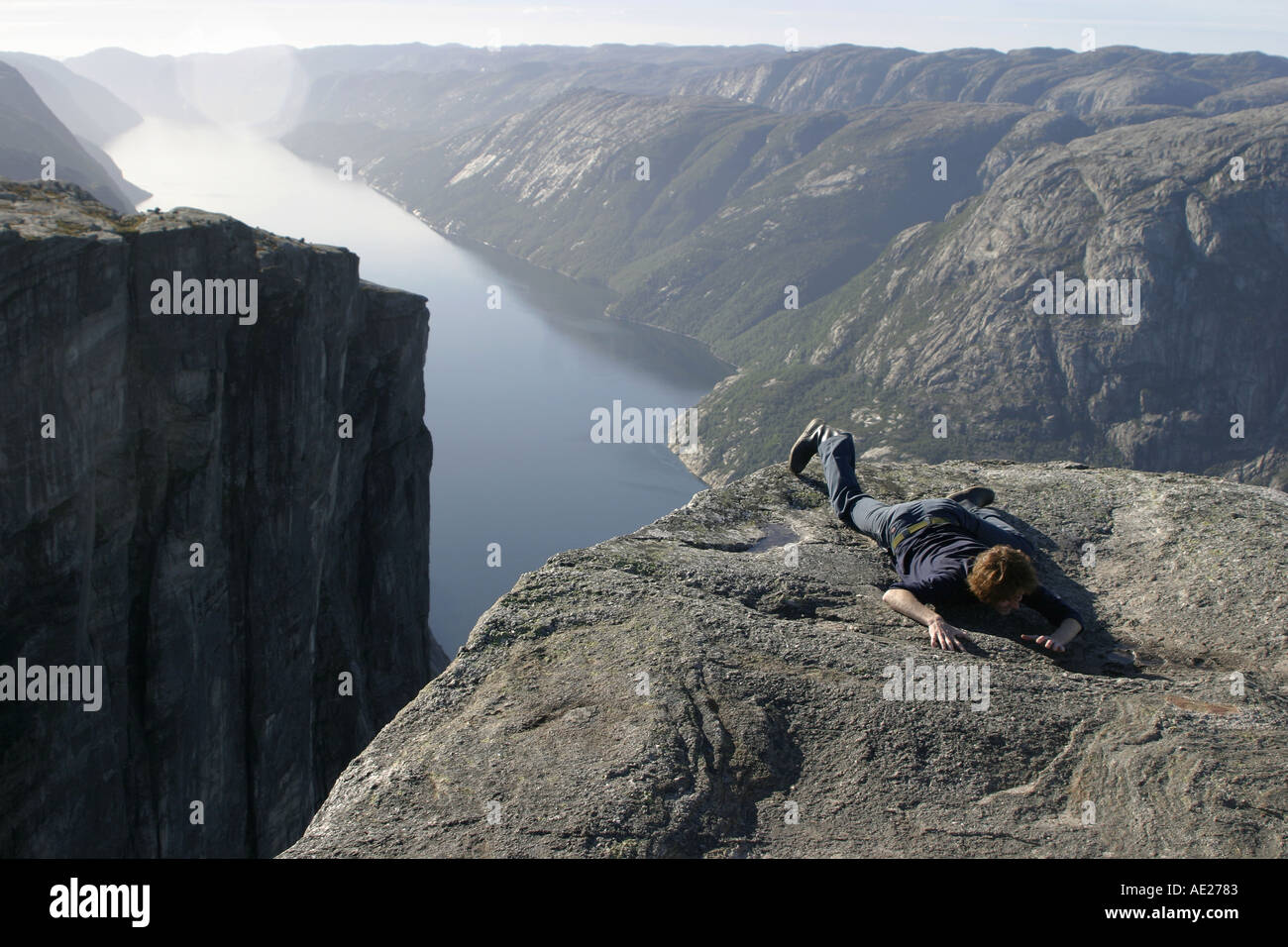 Man afraid of heights hi-res stock photography and images - Alamy