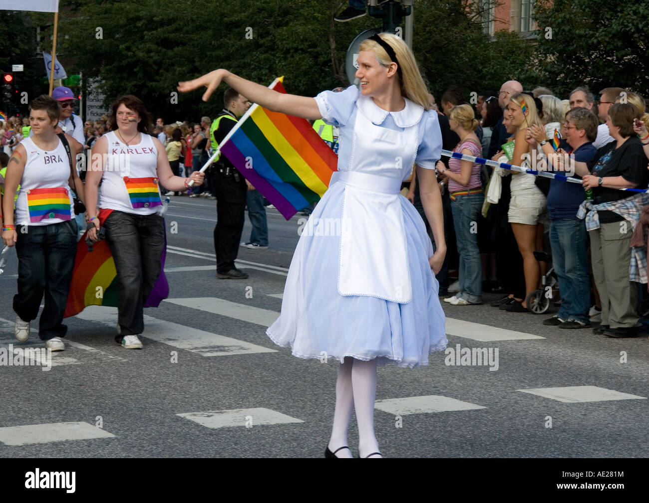 Alice in wonderland in parade hi-res stock photography and images - Alamy