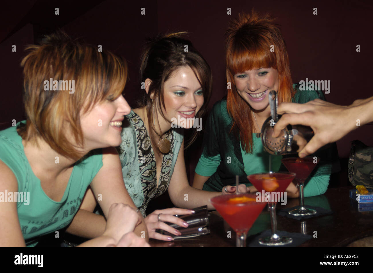 Drunk club girls hi-res stock photography and images - Alamy