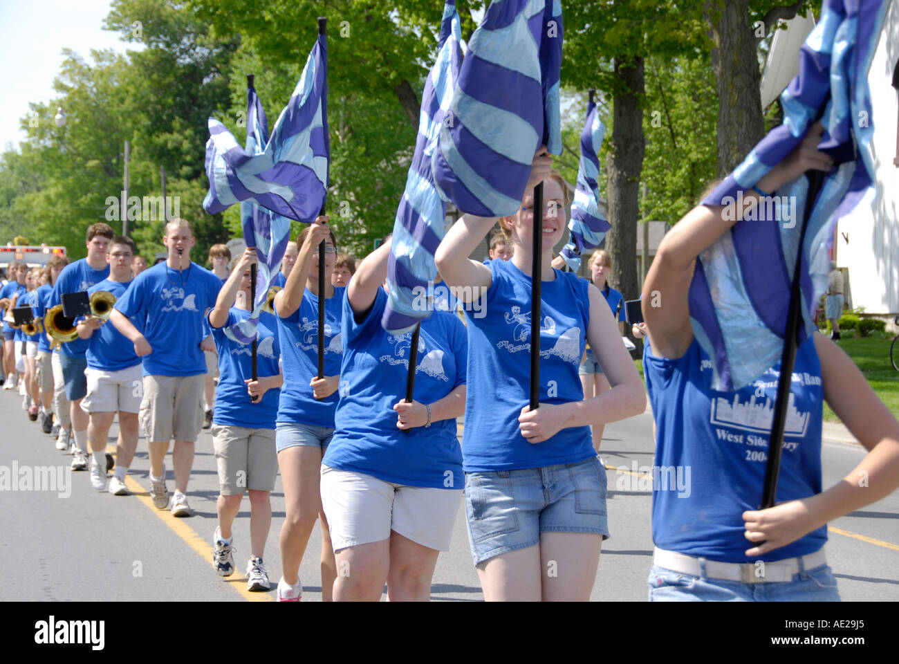 Memorial day parade float hi-res stock photography and images - Alamy