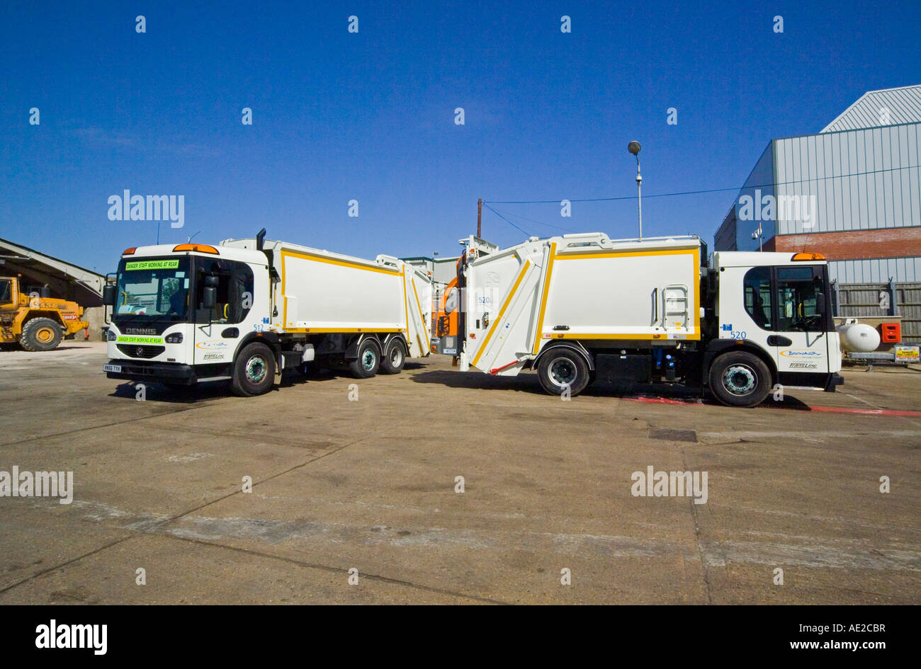 Commercial lorries hi-res stock photography and images - Alamy