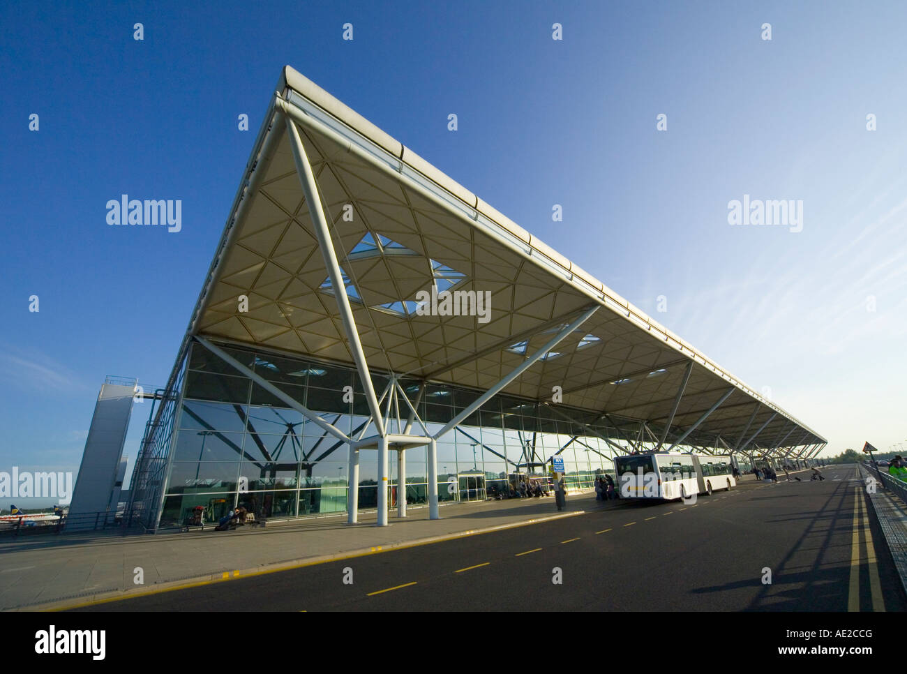 Stansted airport terminal building Stock Photo - Alamy