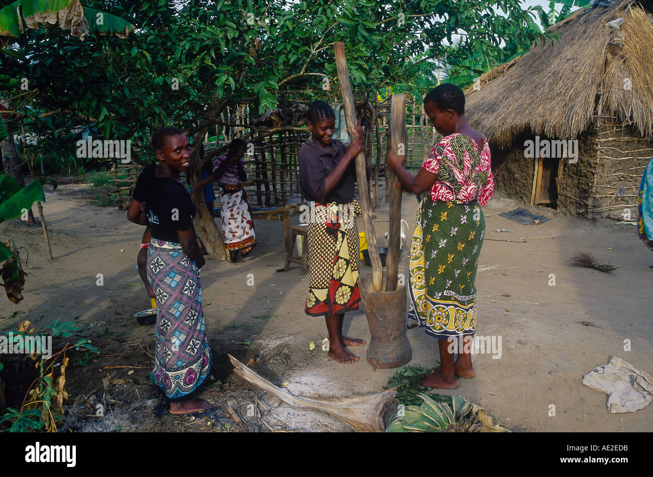 GIRIAMA VILLAGE KENYA Africa Kenya Stock Photo - Alamy