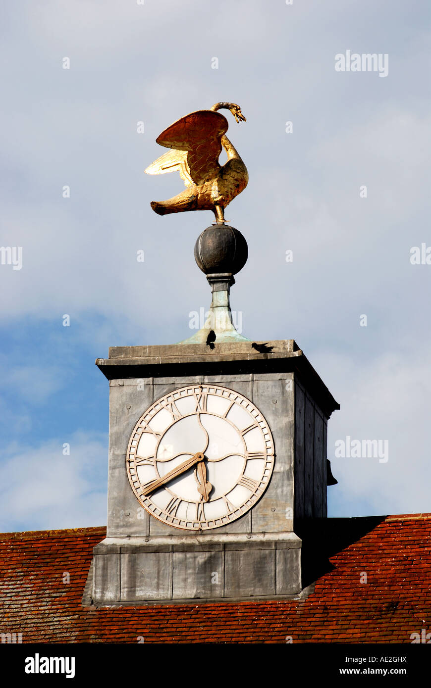 Swan and clock on Old Town Hall, Buckingham, Buckinghamshire, England ...