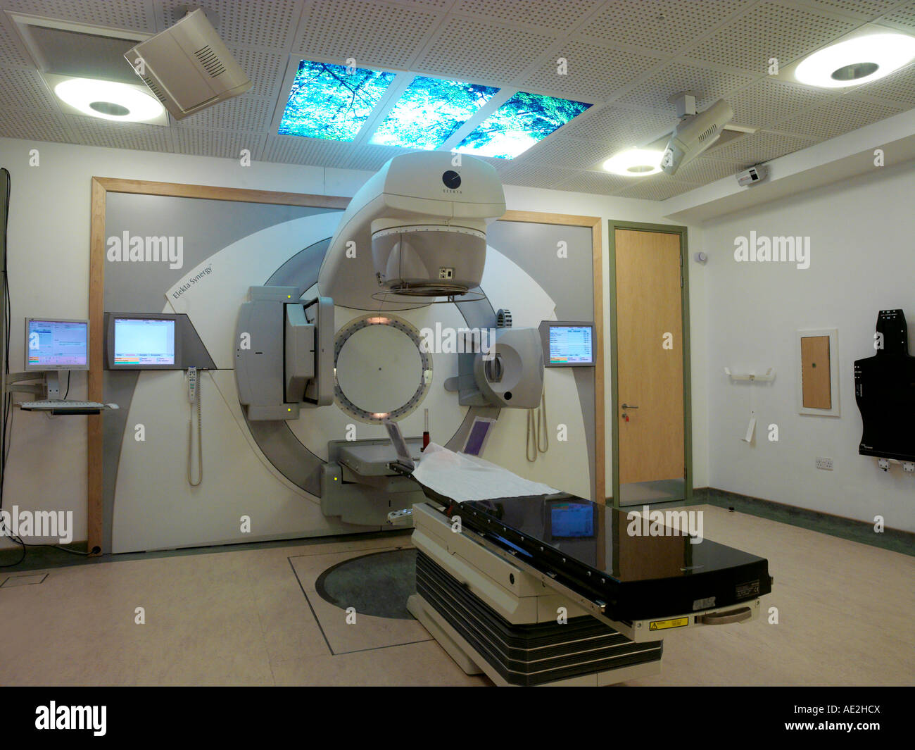New Radiography Machine Elekta and Illuminated Photograph in the ...