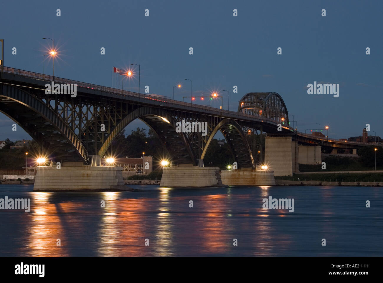 Peace Bridge Fort Erie Stock Photo - Alamy