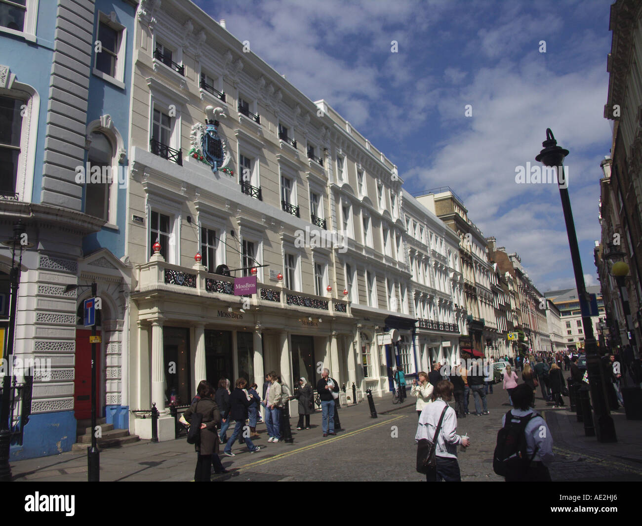 Central london retailing hi-res stock photography and images - Alamy