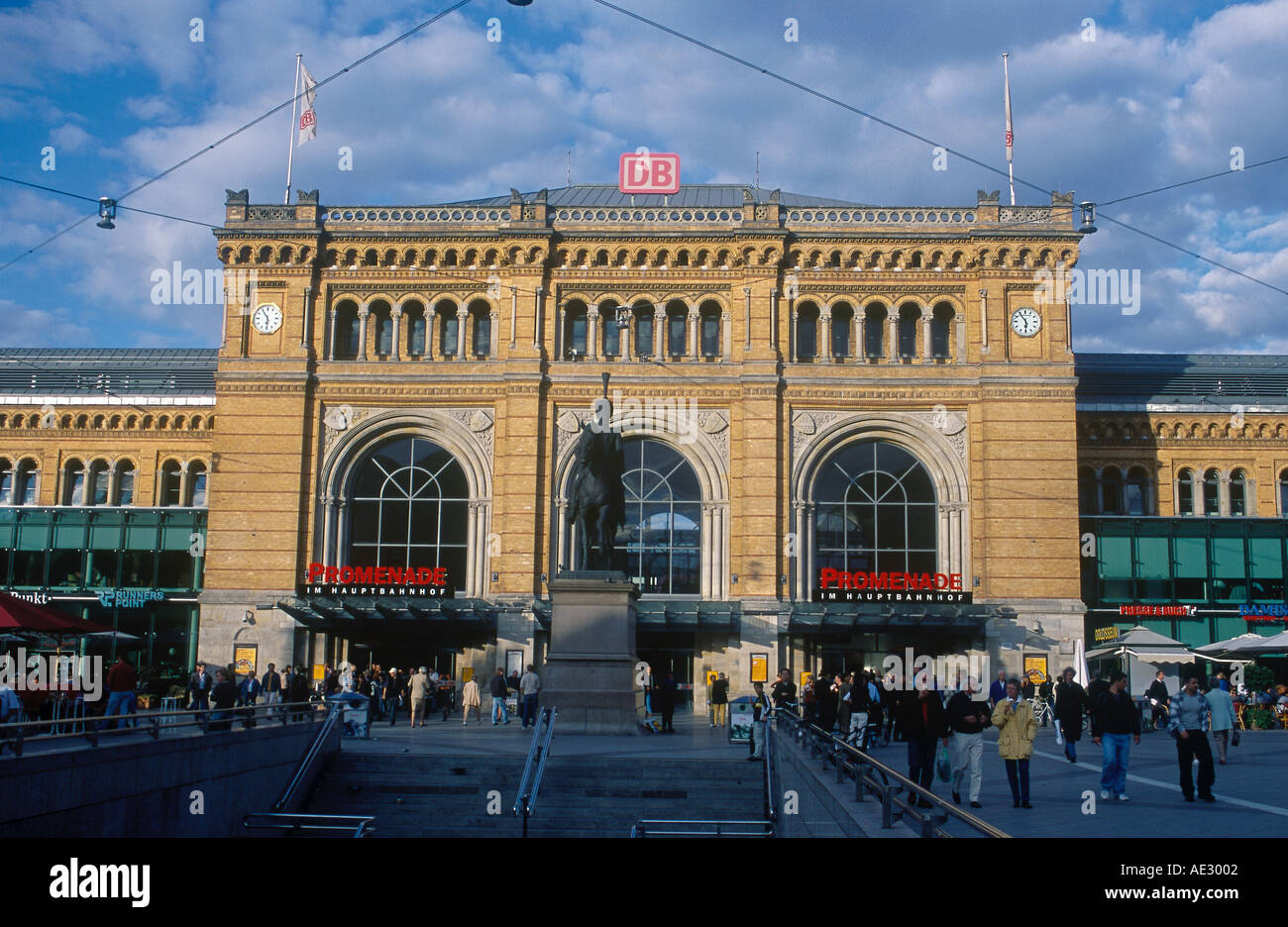 Koln shops hi-res stock photography and images - Alamy