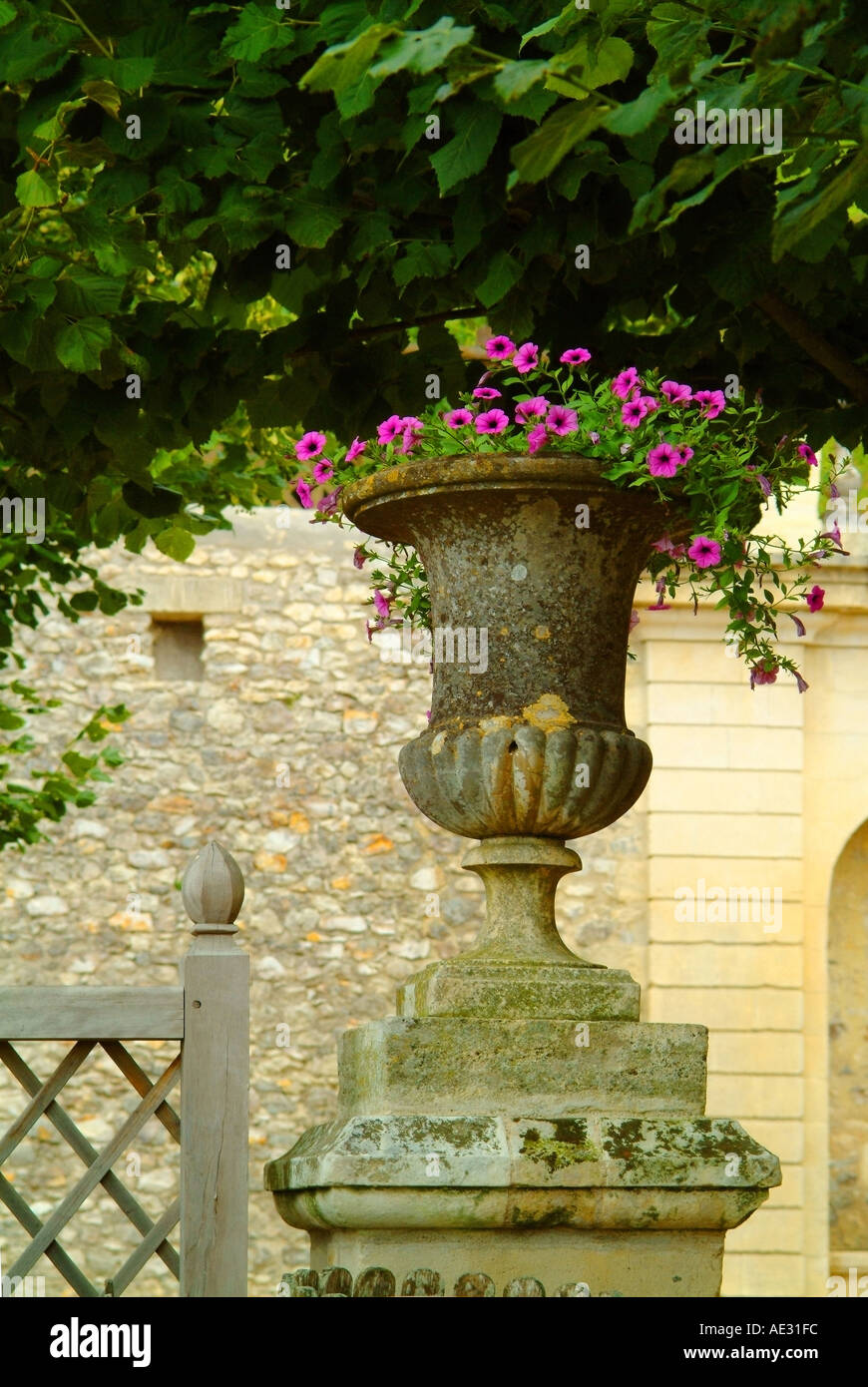 france renaissance chateau and formal gardens villandry Stock Photo - Alamy
