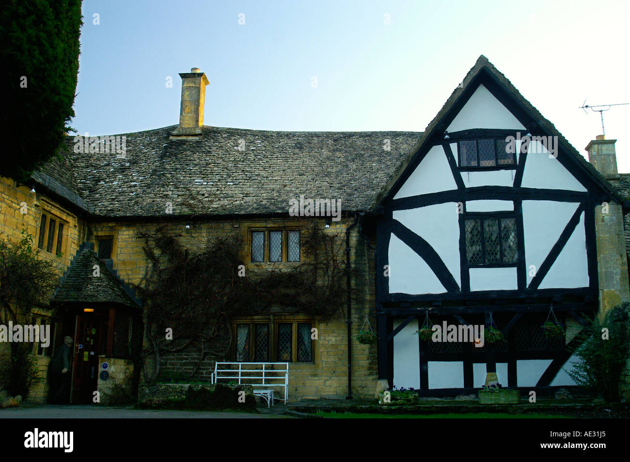 Half timbered mansion in Broadway with tiles roof Stock Photo - Alamy