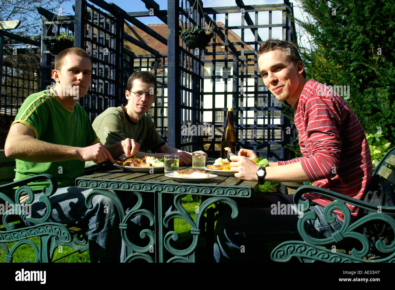 Garden pergola lunch hi-res stock photography and images - Alamy