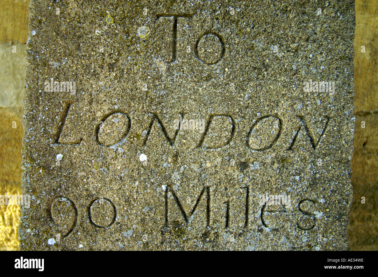 Milestone, To London 90 Miles, in Broadway, Cotswolds Stock Photo - Alamy