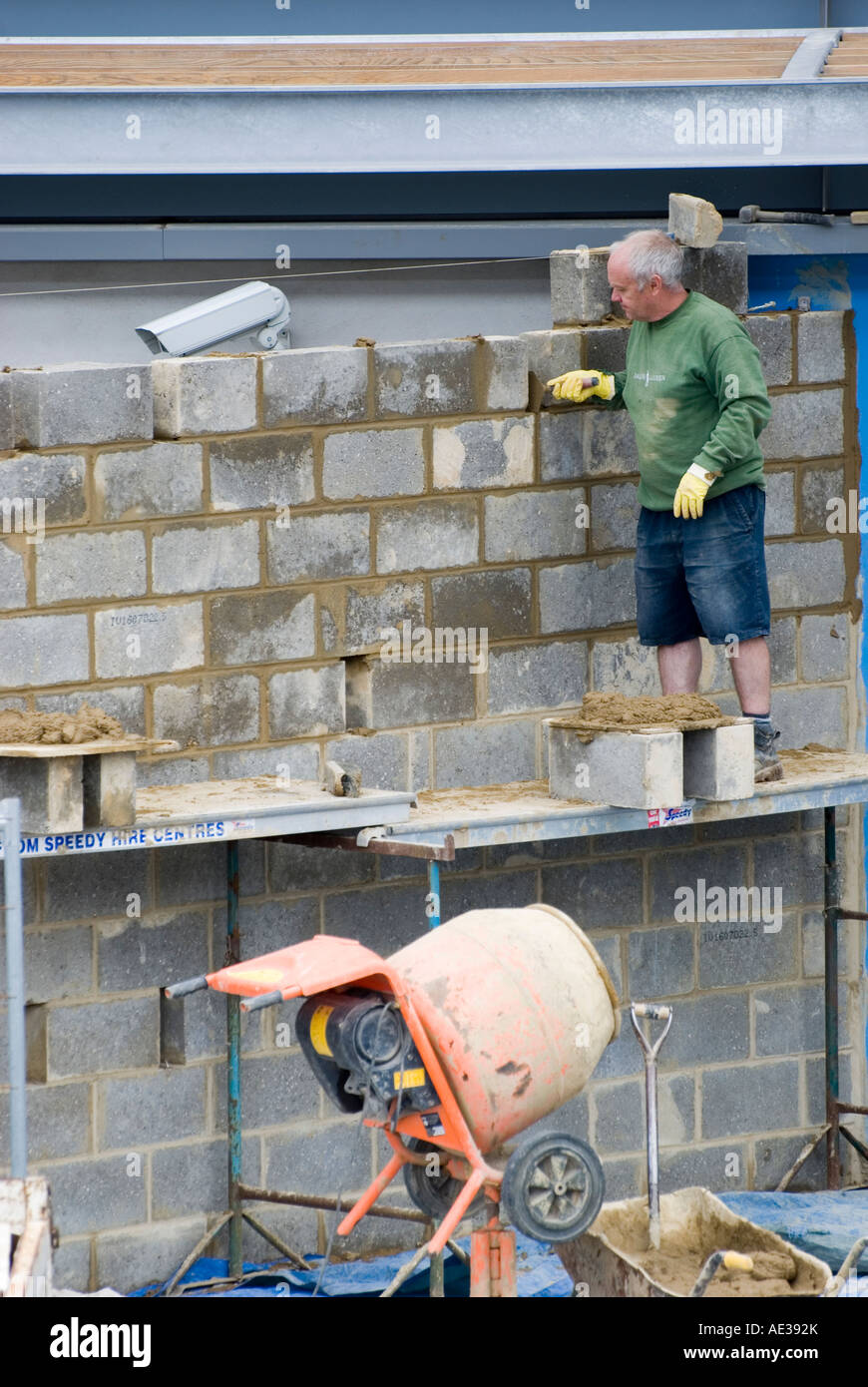Uk brick layer hi-res stock photography and images - Alamy