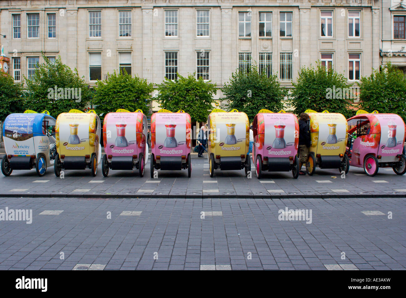 Dublin taxis hi-res stock photography and images - Alamy