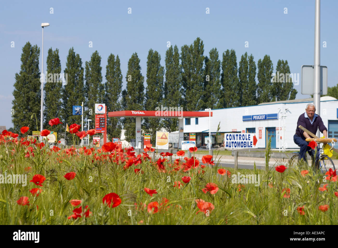 Typical frenchman hi-res stock photography and images - Alamy