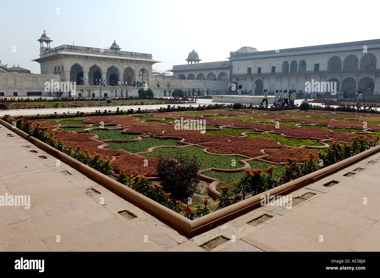 Red fort garden hi-res stock photography and images - Alamy