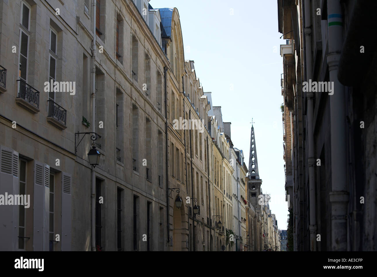 Paris Street Scene Stock Photo - Alamy