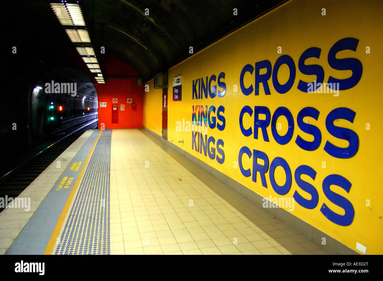 Sydney Underground Subway Stock Photo - Alamy