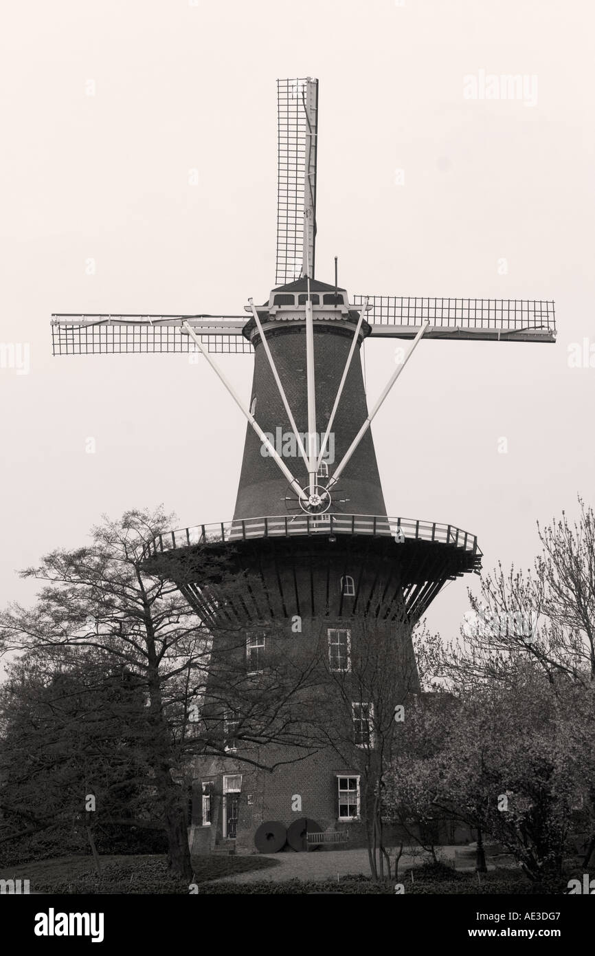 City windmill hi-res stock photography and images - Alamy