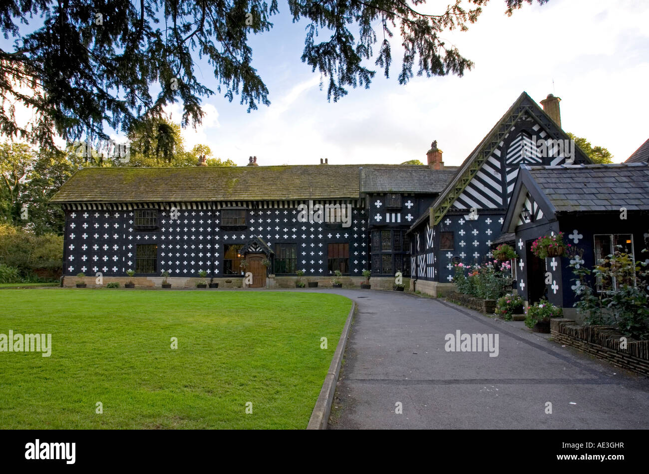 Grade 1 listed building dating hi-res stock photography and images - Alamy