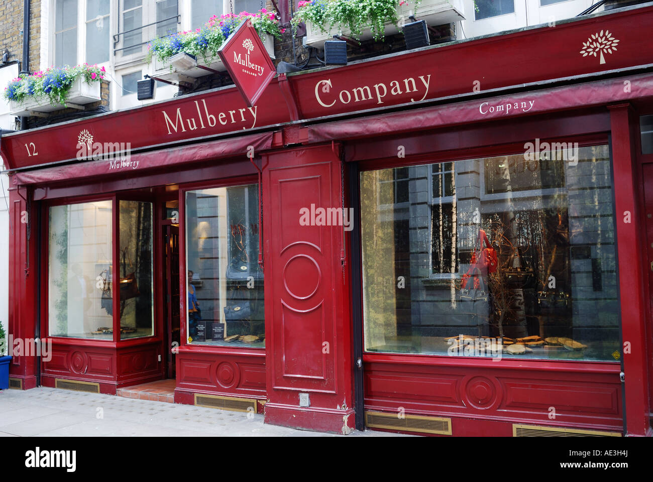 ORIGINAL MULBERRY SHOP GEES COURT ST CHRISTOPHER PLACE LONDON ENGLAND ...