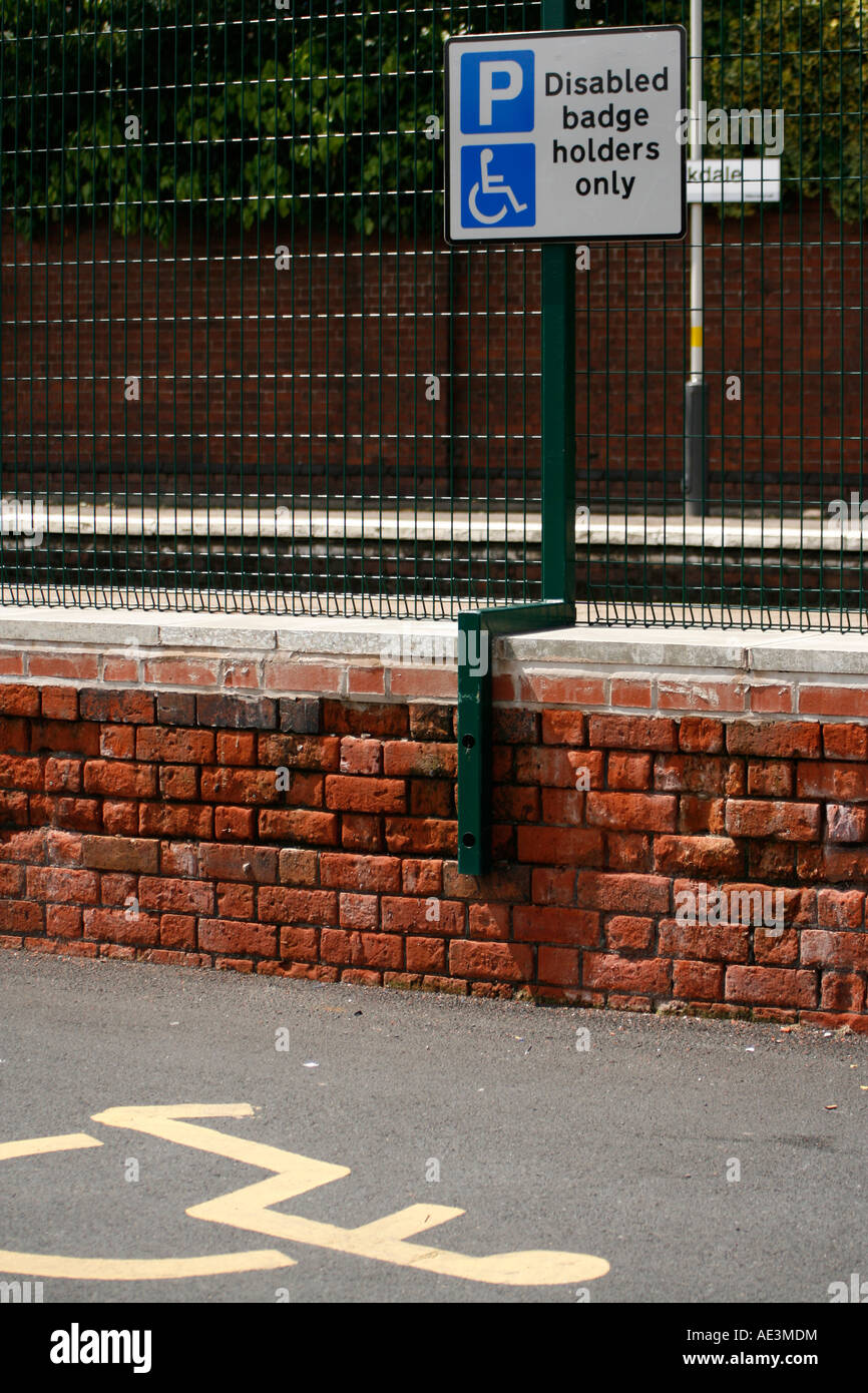 road sign, disabled parking bay, uk, daylight Stock Photo - Alamy
