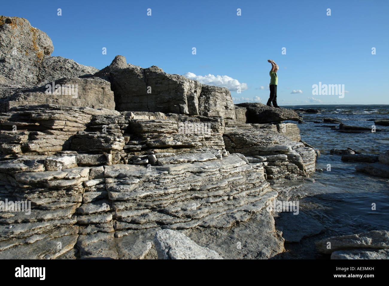 Throwing rocks hi-res stock photography and images - Alamy