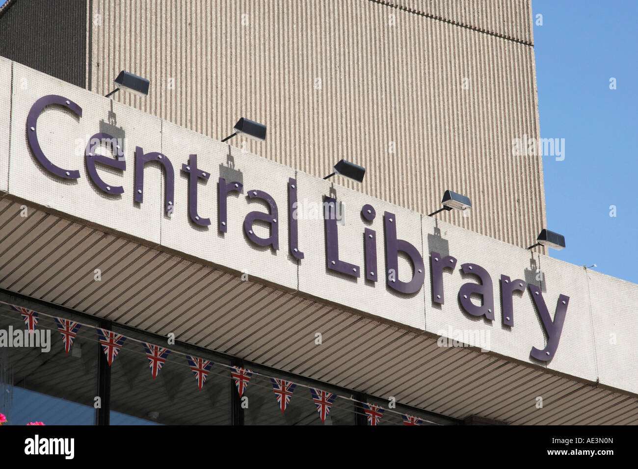 exterior of the central library chamberlain square birmingham west ...