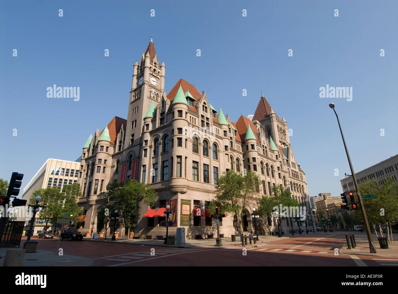 Rice park st paul minnesota hi-res stock photography and images - Alamy