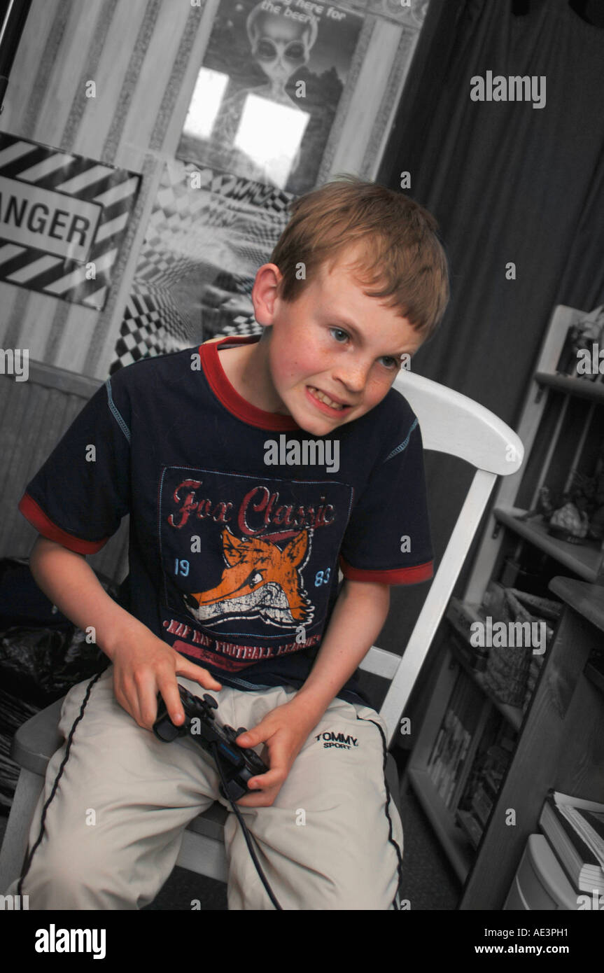 Ps2 games hi-res stock photography and images - Alamy