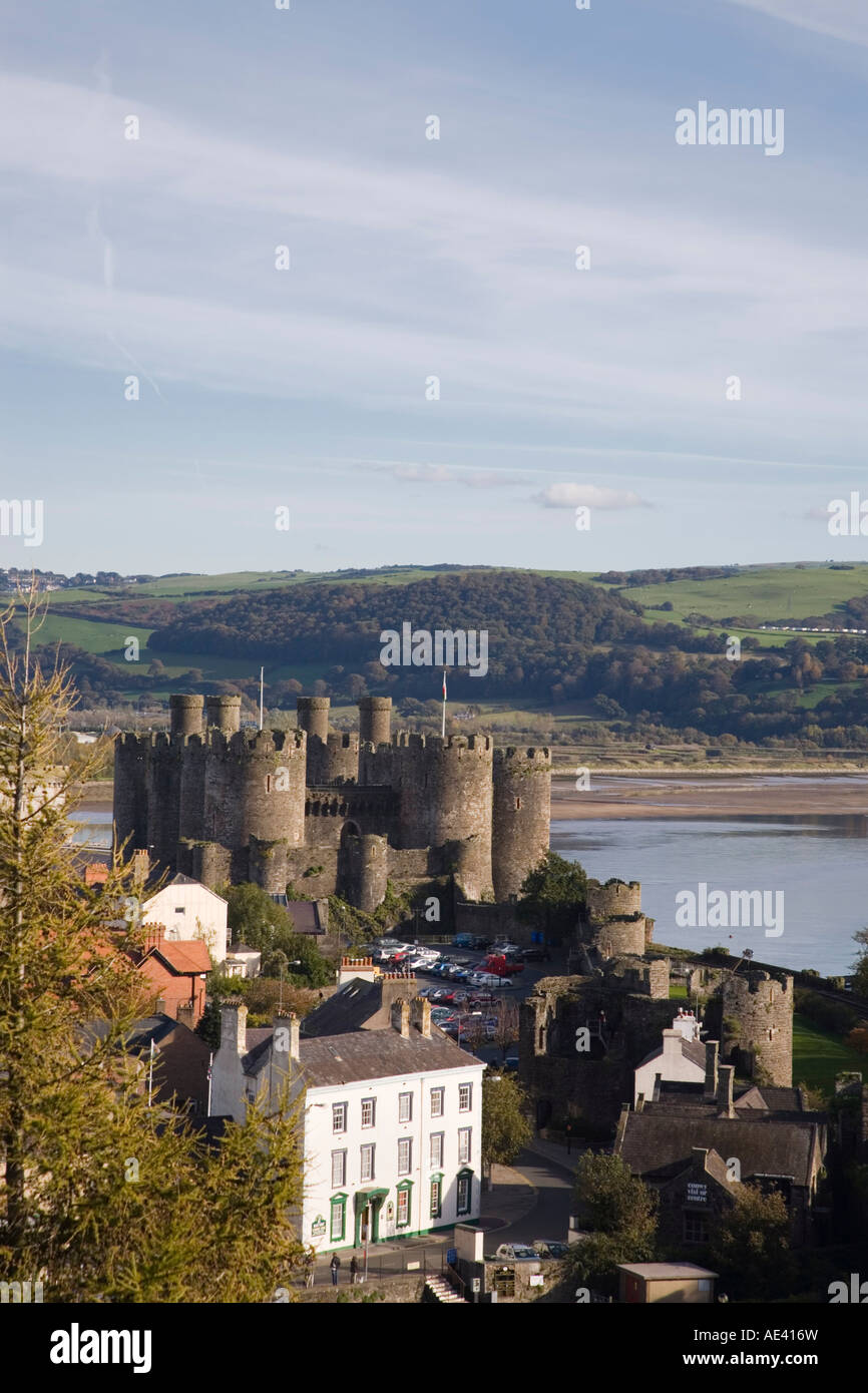 Medieval Conwy castle, UNESCO World Heritage Site, with River Conwy ...